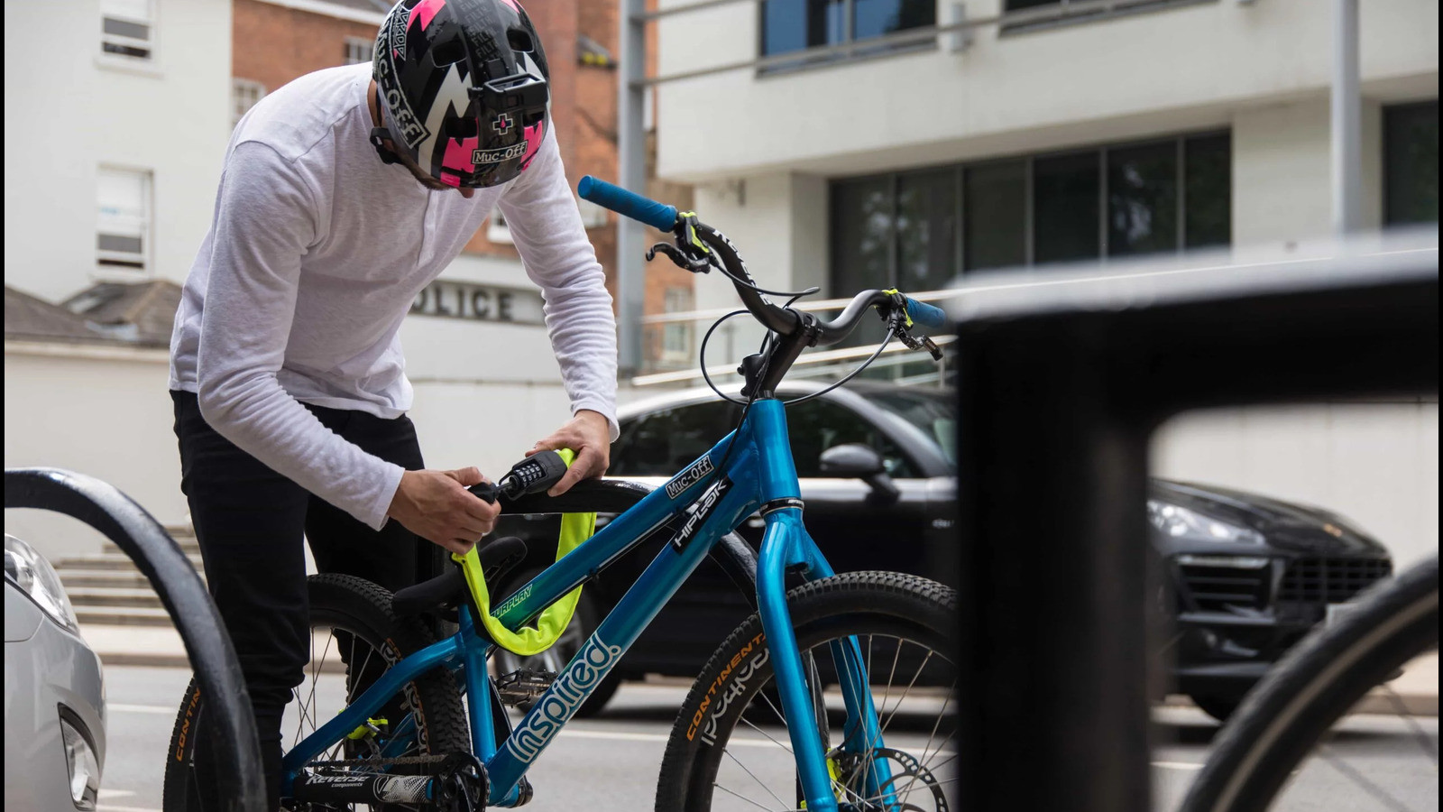 20 best e-bike accessories you need | Move Electric