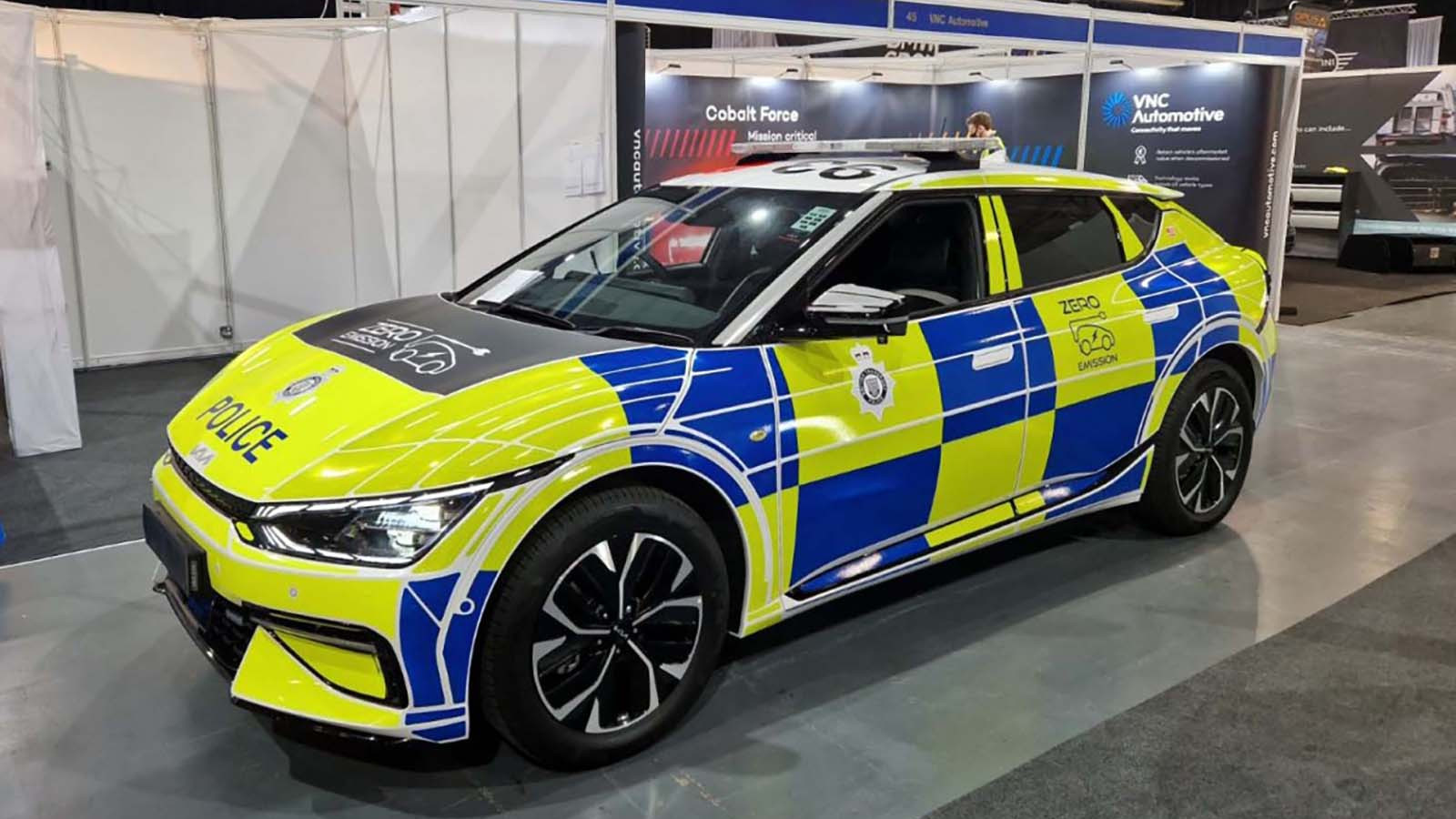 Les voitures de police électriques les plus cool jamais construites ...