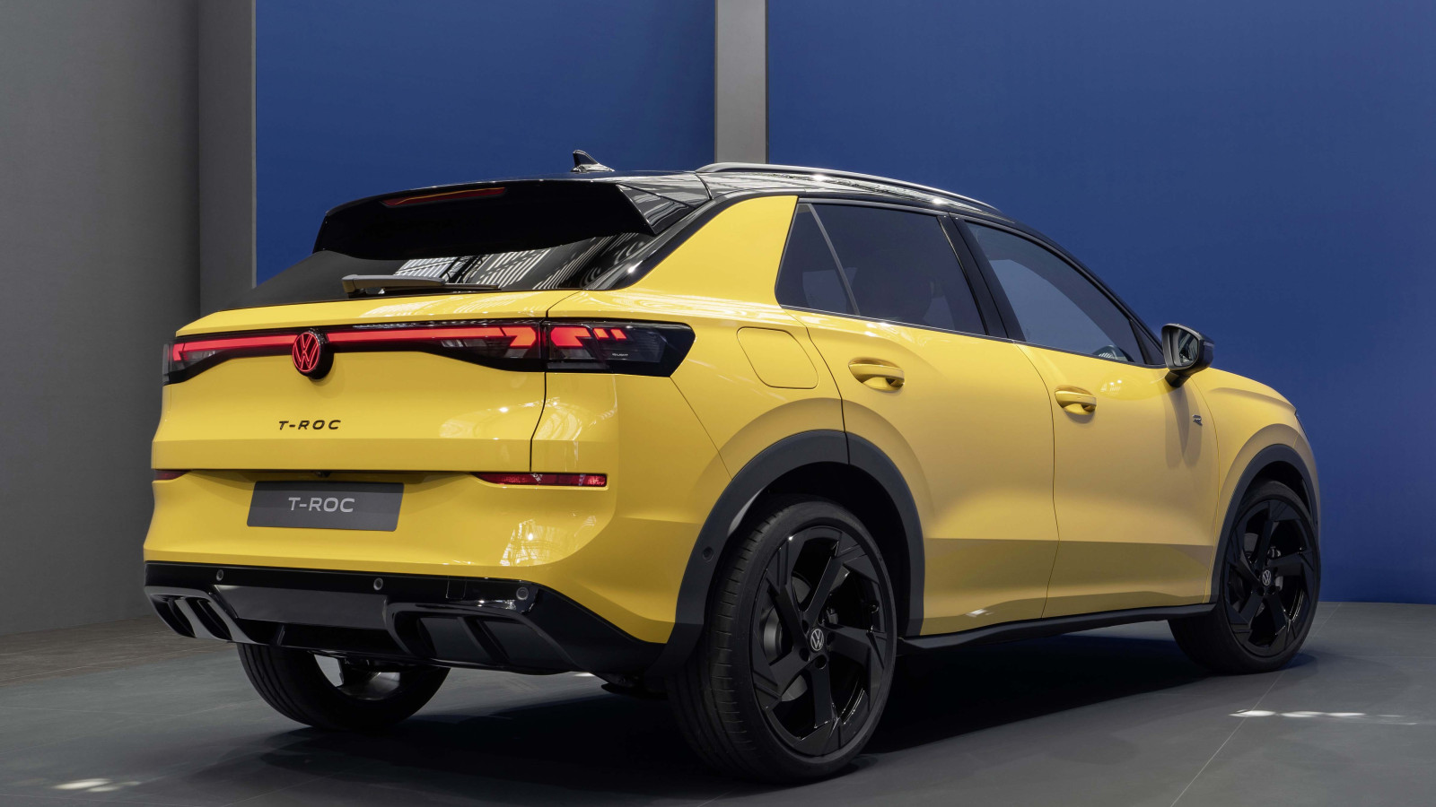 Le nouveau Volkswagen T-Roc est un coupé Tiguan hybride et sportif ...