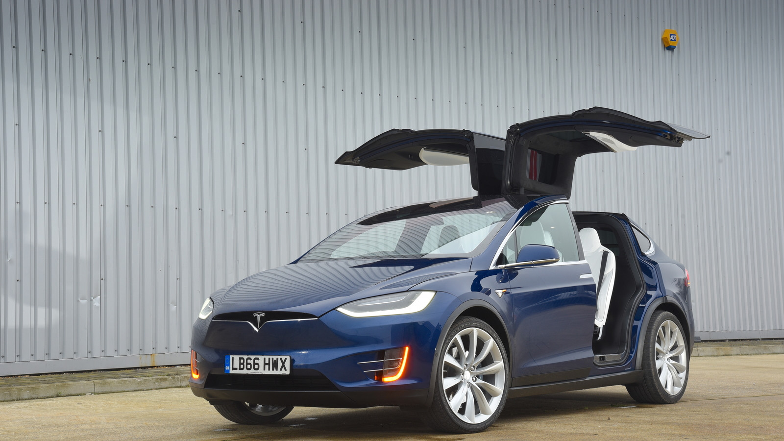 De productie van de Tesla Model S en Model X wordt deze zomer stopgezet ...